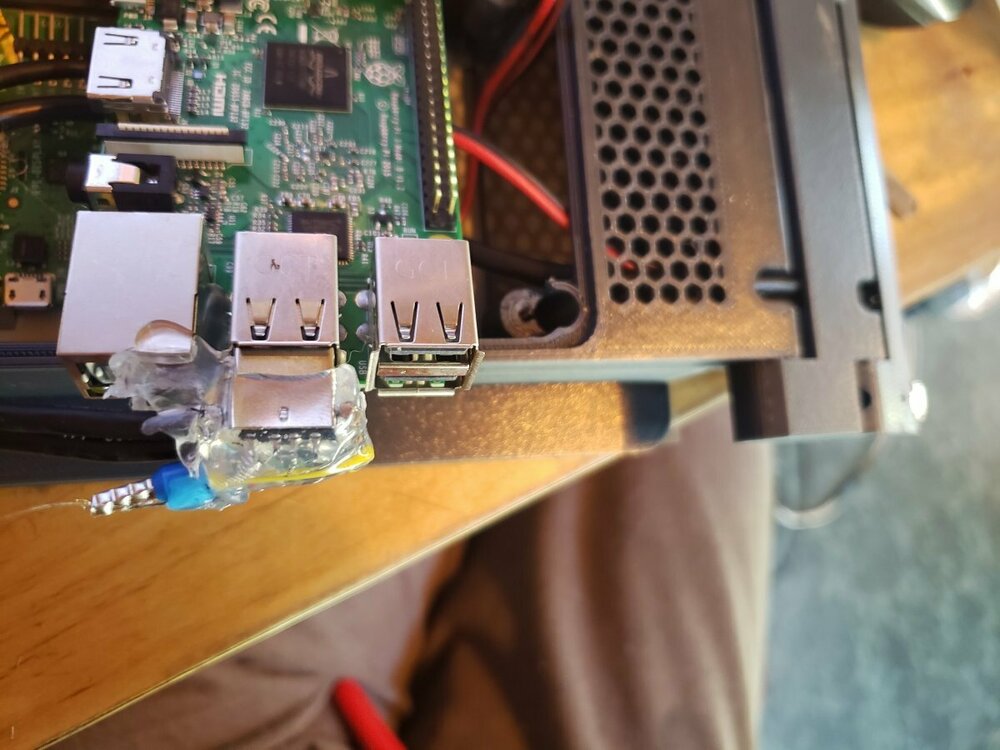 DRO Style, Side-Mounting, Housing for Official Raspberry Pi 7 inch ...